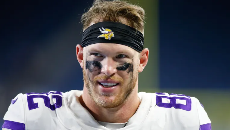 Kyle Rudolph Recalls Lance Briggs’ Hit as the Hardest of His NFL Career ...